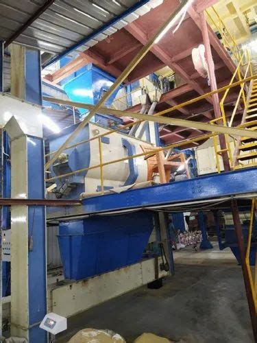 Fully Automatic Mixer Buffer Hopper For Feed Making At Best Price In