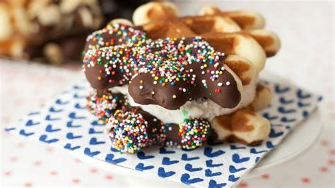 Waffle Ice Cream Sundaes Receta Waffle Con Helado Recetas Para