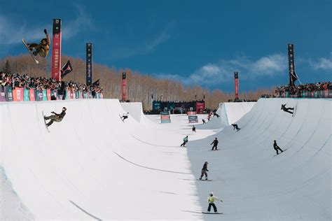 Halfpipe Snowboarding Equipment