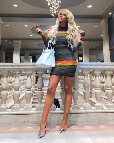 Gigi Gorgeous Tumbex