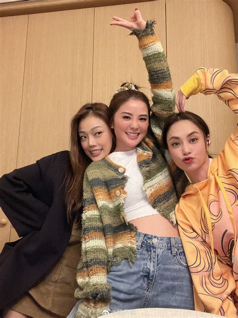 钟欣桐和容祖儿为阿sa庆生 三人亲密合影姐妹情深 搜狐大视野 搜狐新闻