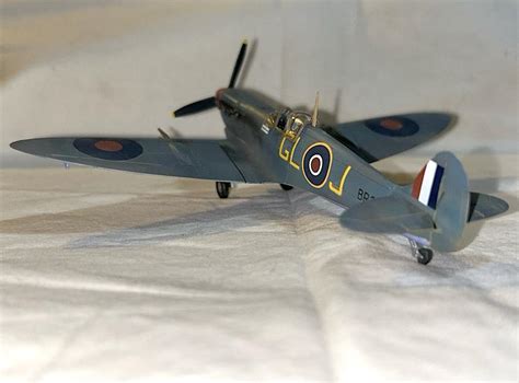 Flt Ltn John Plagis 185 Sq Spitfire Mk Vc Hal Far Malta June 1942 Ready For Inspection