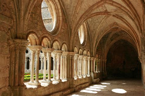 Quali Sono Le Caratteristiche Dellarchitettura Medievale