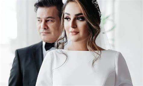 فرارو ویدیو ماجرای آشنایی پیمان قاسم خانی با همسرش میترا ابراهیمی