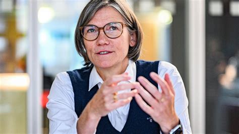 Wirtschaft „die Hütte Brennt Ig Metall Chefin Benner Mit