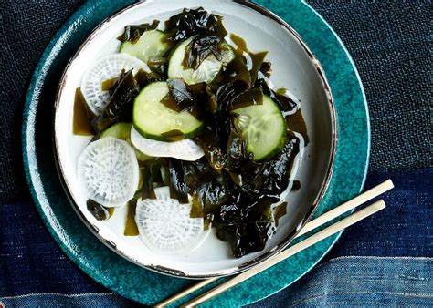 Our Favorite Seaweed Recipes For Wakame Nori Kelp And More Bon