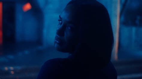 Jorja Smith Falling Or Flying Popmuzik