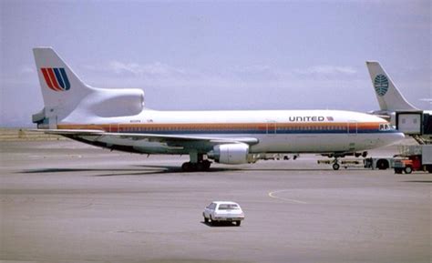 United L10 11 1980 Lockheed United Airlines Aviation