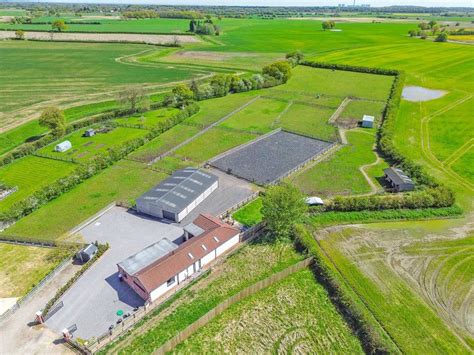 Leeds Ls25 3 Bed Barn Conversion £900000