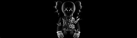 Kaws Black Wallpaper 4k Kaws Figure Black Background