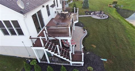 Walkout Elevated Deck With Unobstructed View Picture 3681 Deck