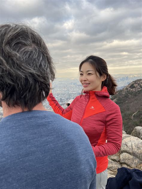 Hm Walking Talking Getyourguide Supplier