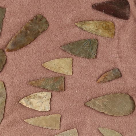 Indigenous Flint Chert And Other Stone Arrowheads And Points Ebth
