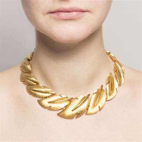 Givenchy Vintage Shiny Gold Leaf Set 4element