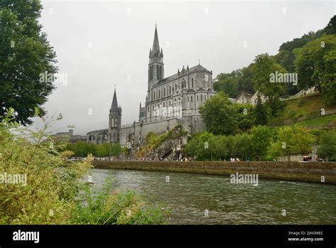 Sanctuaires Notre Dame De Lourdes A Catholic Pilgrimage Site In The