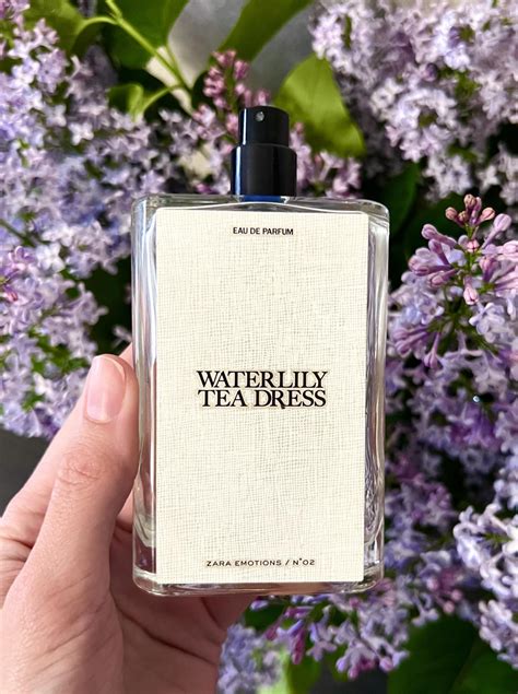 Waterlily Tea Dress Zara perfume - a fragrância Compartilhável 2019