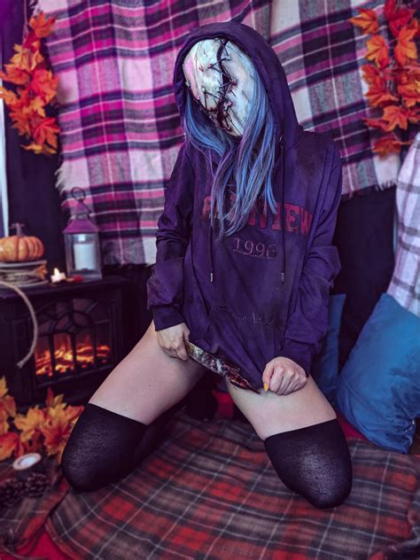 Lets Warm Things Up At Mont Ormond Resort Suzie Cosplay Legion R