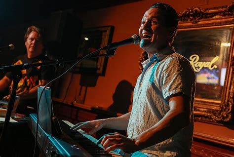 Photos Adam Barbour And Greg Cloninger Perform At Dueling Pianos