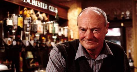 Minder How You Go Tvs Fave Barman Dave Dies Daily Star