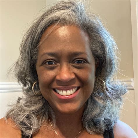 Manuela Smith Linkedin