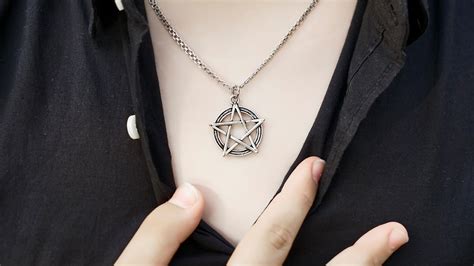What Are The 5 Points Of A Pentagram