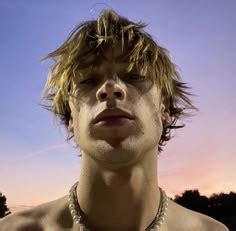 11 • Damian Kater • Ideas Pretty Boys Jawline How To Look Better