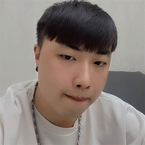 V1c Yl185 • Threads Say More