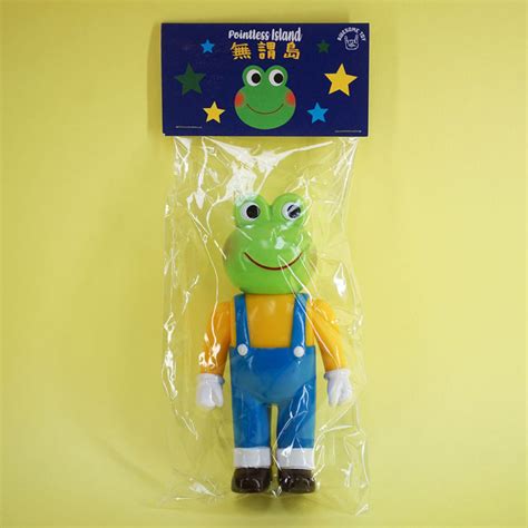 Pointless Island Worker Frog Sofubi Doll Toy Underground Store
