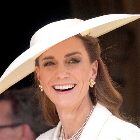 Prince Williams Royal Aide Reveals Real Reason Kate Delayed Cancer Announcement And How