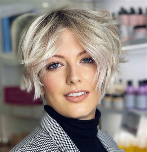 20 Lovely Micro Bob Hairstyles For 2024 The Right Hairstyles