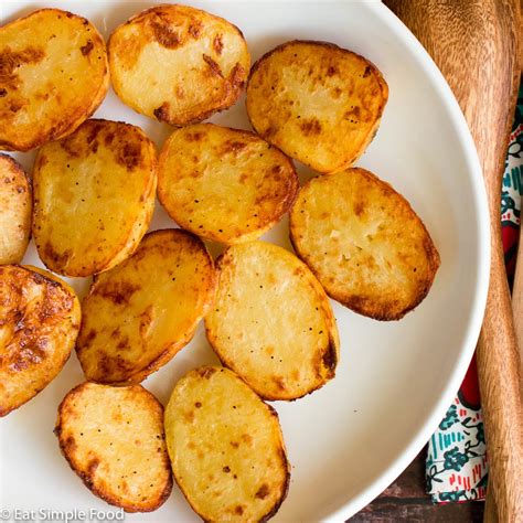 Crispy Oven Roasted Yukon Gold Potatoes Recipe Eat Simple Food Gold Potato Recipes Baked
