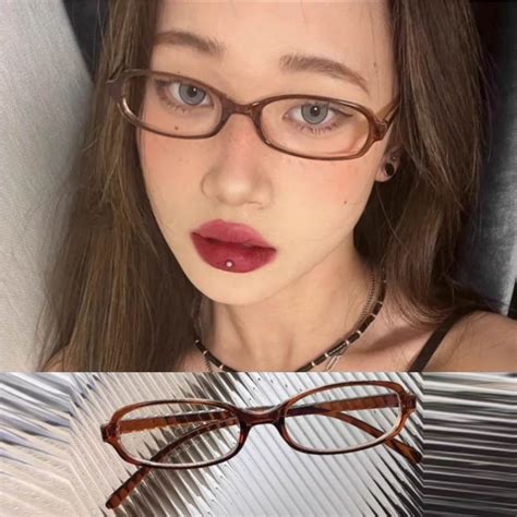 Roselife Vintage Korean Cool Pop Red Rectangle Frame Eyeglasses For