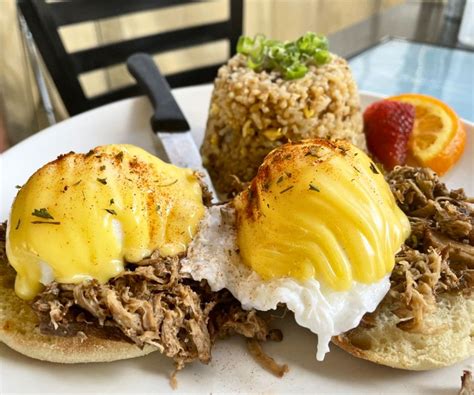 Why Locals Go Gaga Over This Beloved Mom And Pop Breakfast Spot In
