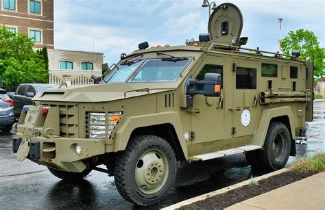 Federal Bureau Of Investigation Lenco Bearcat [usa] R Policevehicles