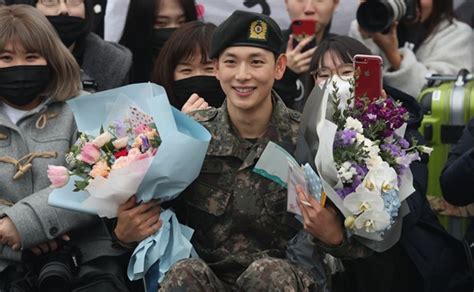 Singer Actor Im Si Wan To Return To Small Screen After Military