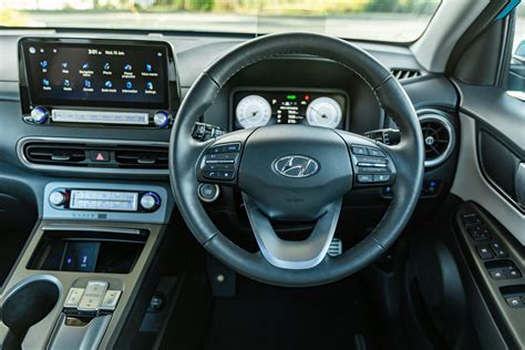 Hyundai Kona Vs Mitsubishi Eclipse Cross Comparison Carexpert