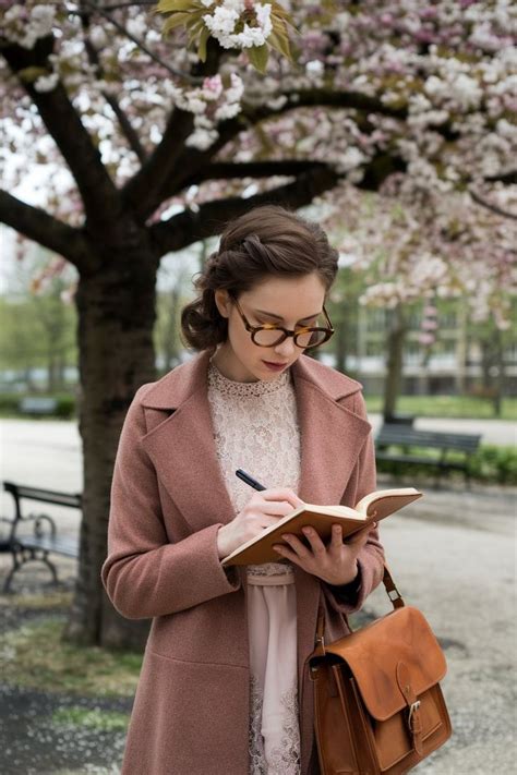 17 Dark Academia Spring Outfits Sophisticated Looks For The Season
