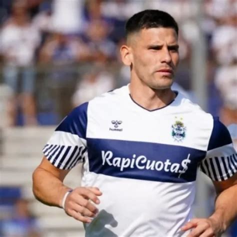 Racing Confirmó Su Primer Refuerzo Mientras Espera Por Agustín Almendra Filo News