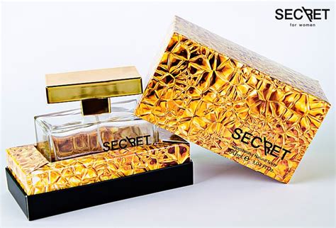 Sansiro Perfume adlı kullanıcının Perfume panosundaki Pin | Parfüm, Kadın