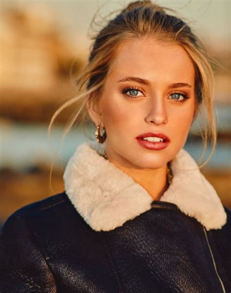 Picture Of Margarida Corceiro Makeup Looks Beautiful Face Model