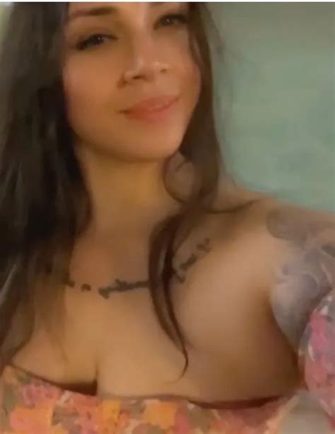 Eva Maxim Cover Girl