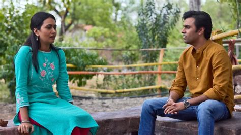 Saanvika From Panchayat 4 Shares That Filming The Kissing Scene With Jitendra Kumar Was A Bit