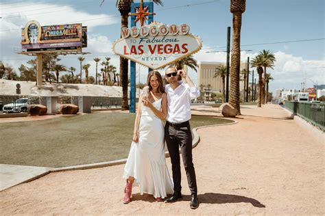 Vegas Wedding Attire 60 Photos