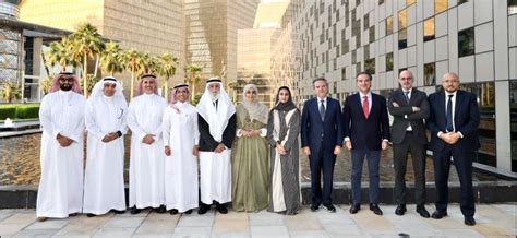 ‏شاركت نخبة من أعضاء مجالس إدارة ومدراء تنفيذيين في ورشة عمل حول