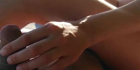 Ci Divertiamo In Una Spiaggia Di Nudisti Tnaflix Com