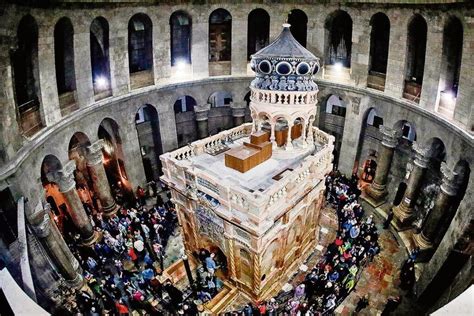 Church Of The Holy Sepulchre Windows On The World