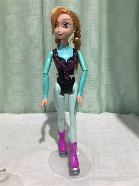 Disney Frozen Ice Skating Anna Doll Hobbies And Toys Toys And Games On