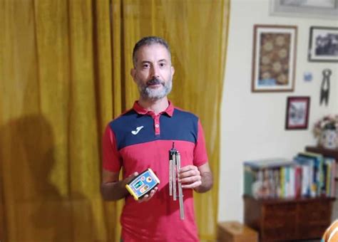 Ingegneria Elettronica E Tradizione Ecco Le Electroneddas Di Francesco