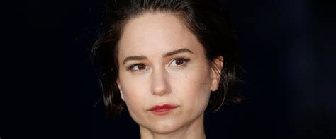 Katherine Waterston Movies 10 Best Films You Must See The Cinemaholic