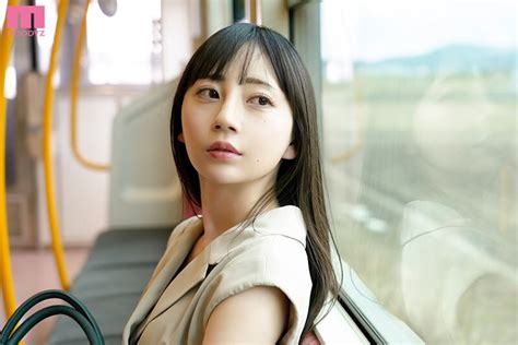 在乡下遇到女友好友「七泽米亚」，上京后的她变超美想无限次缠绵！